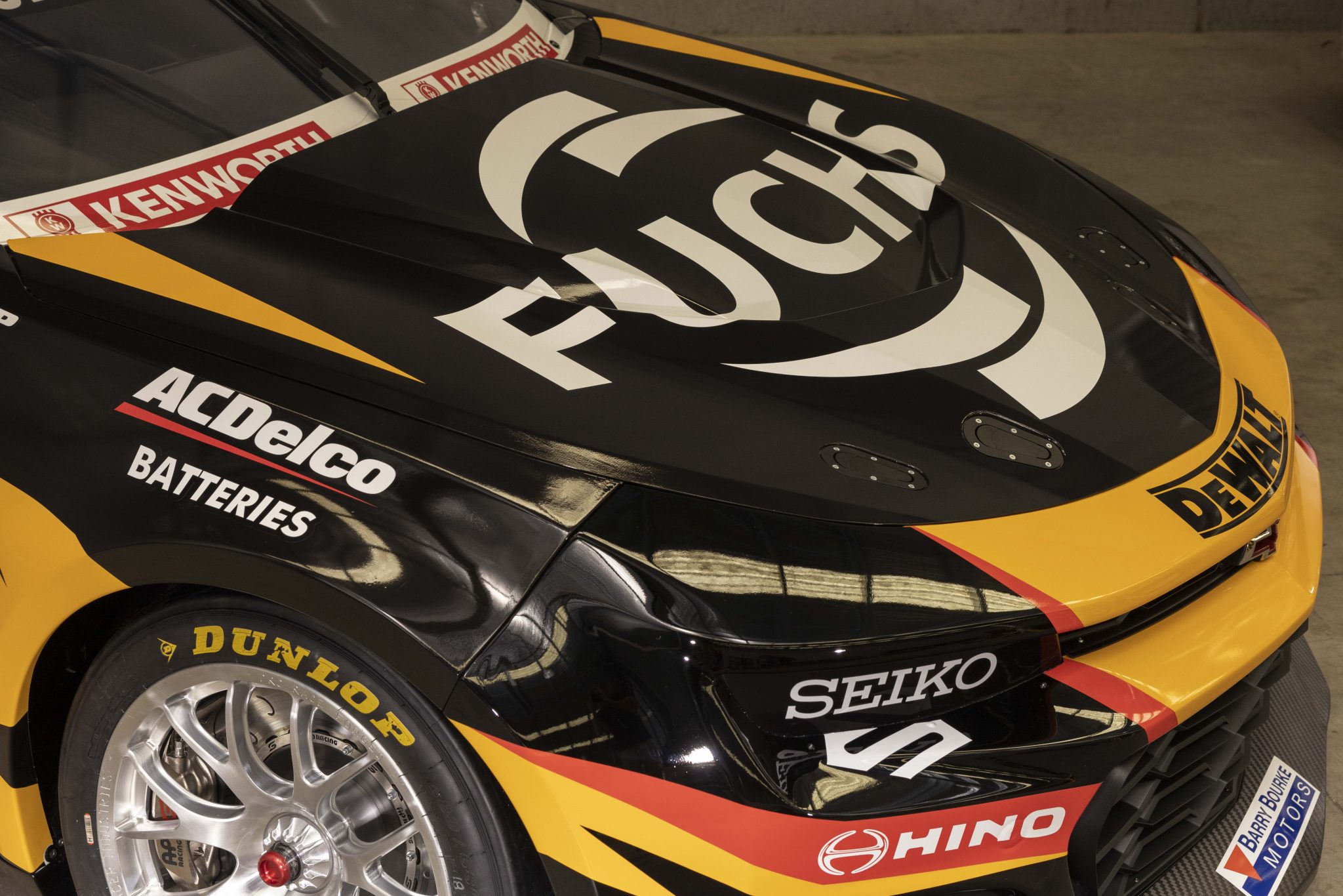 Team 18 reveals 2023 DEWALT Racing Camaro | Team 18