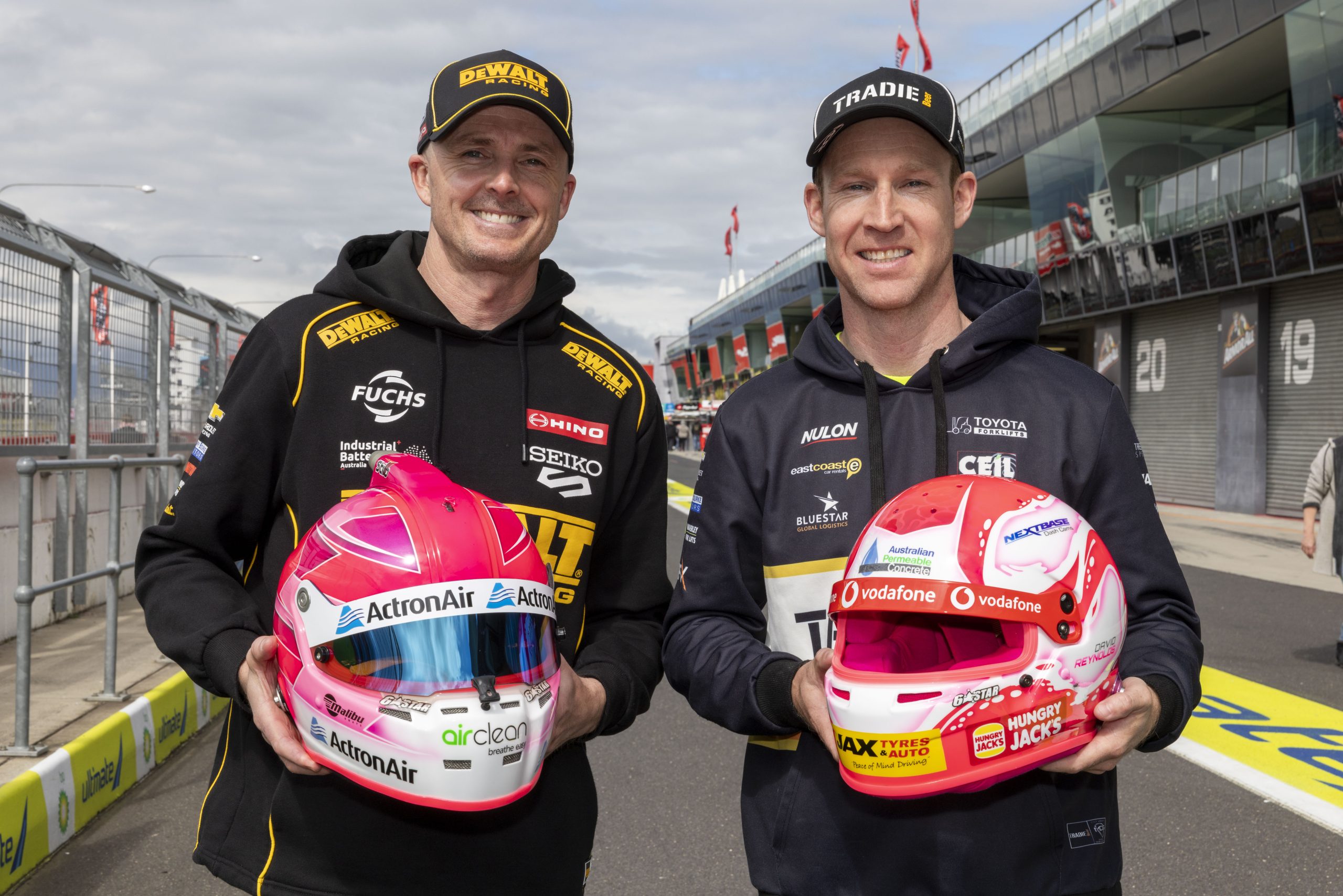Supercar Champions David Reynolds and Mark Winterbottom unveil special ...